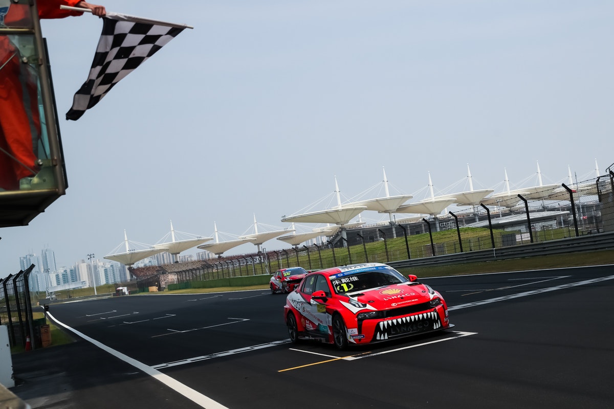 David Zhu wins and leads TCR China after excellent start in Shanghai ...