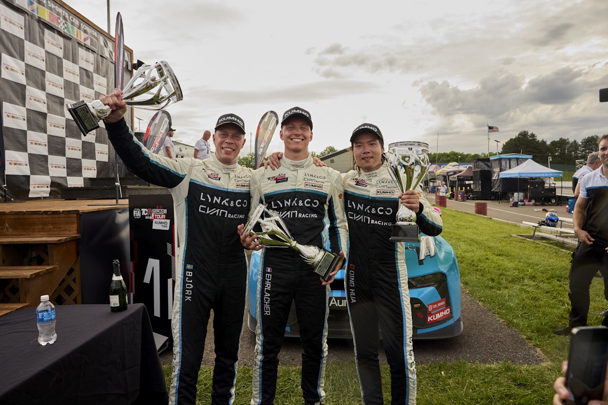 Lynk & Co Cyan Racing nets double FIA TCR World Tour win in frantic Mid ...